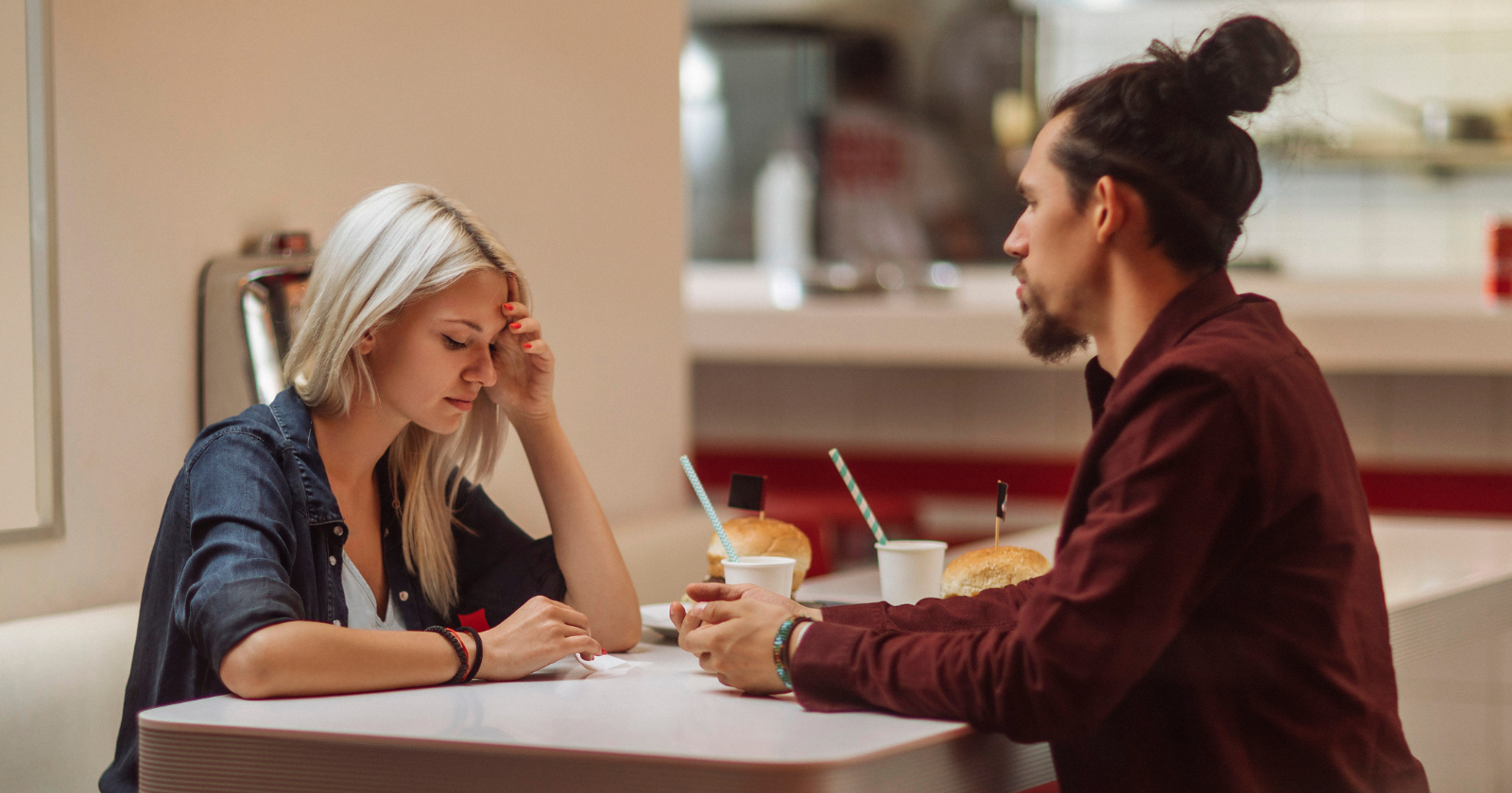 8 things only perceptive people notice about others