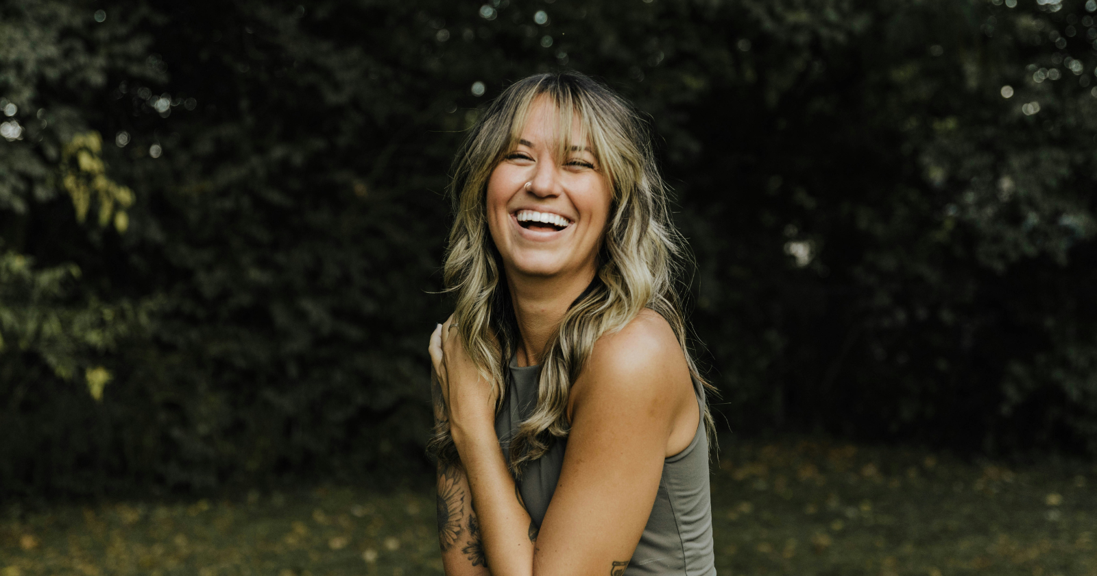 6 traits of people who become more attractive with age, according to ...
