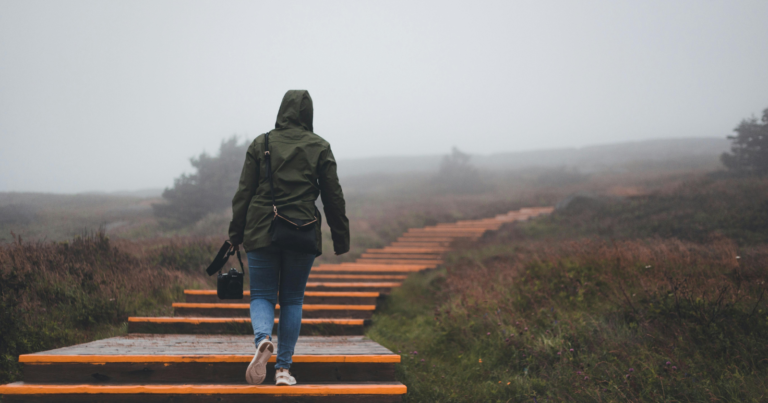 People who isolate themselves from society often develop these 9 traits ...