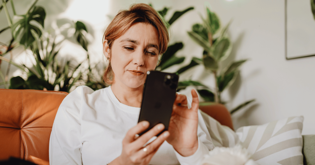 6 Secrets For A More Powerful LinkedIn Summary - Personal Branding Blog